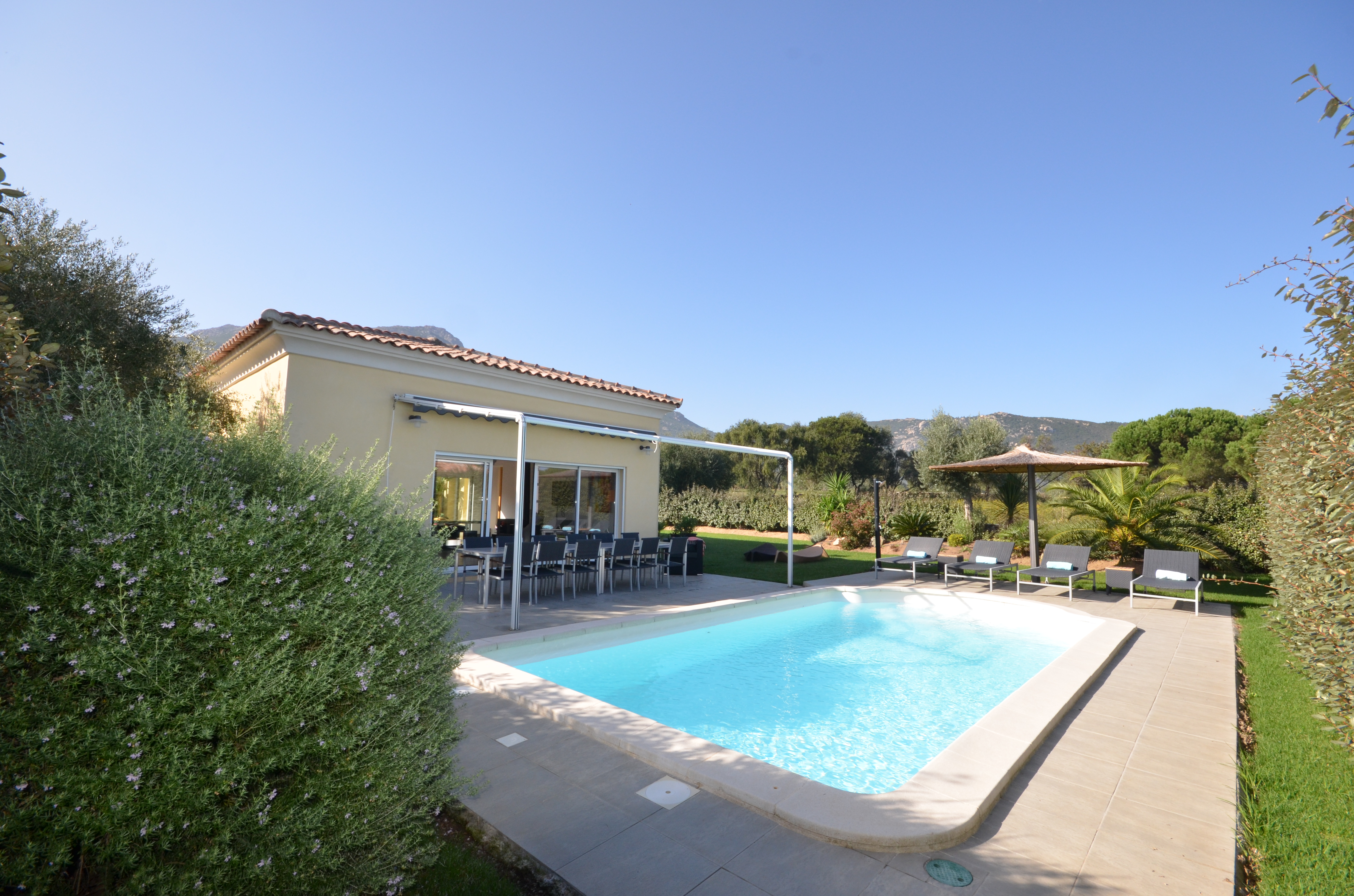 Calvi villa rentals with private pool and mountain view-Corsica