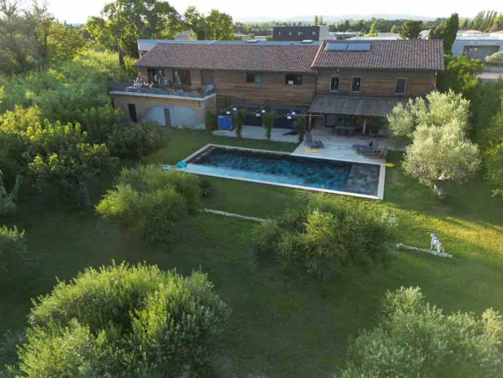 Saint Remy de Provence luxury villa rentals with private pool