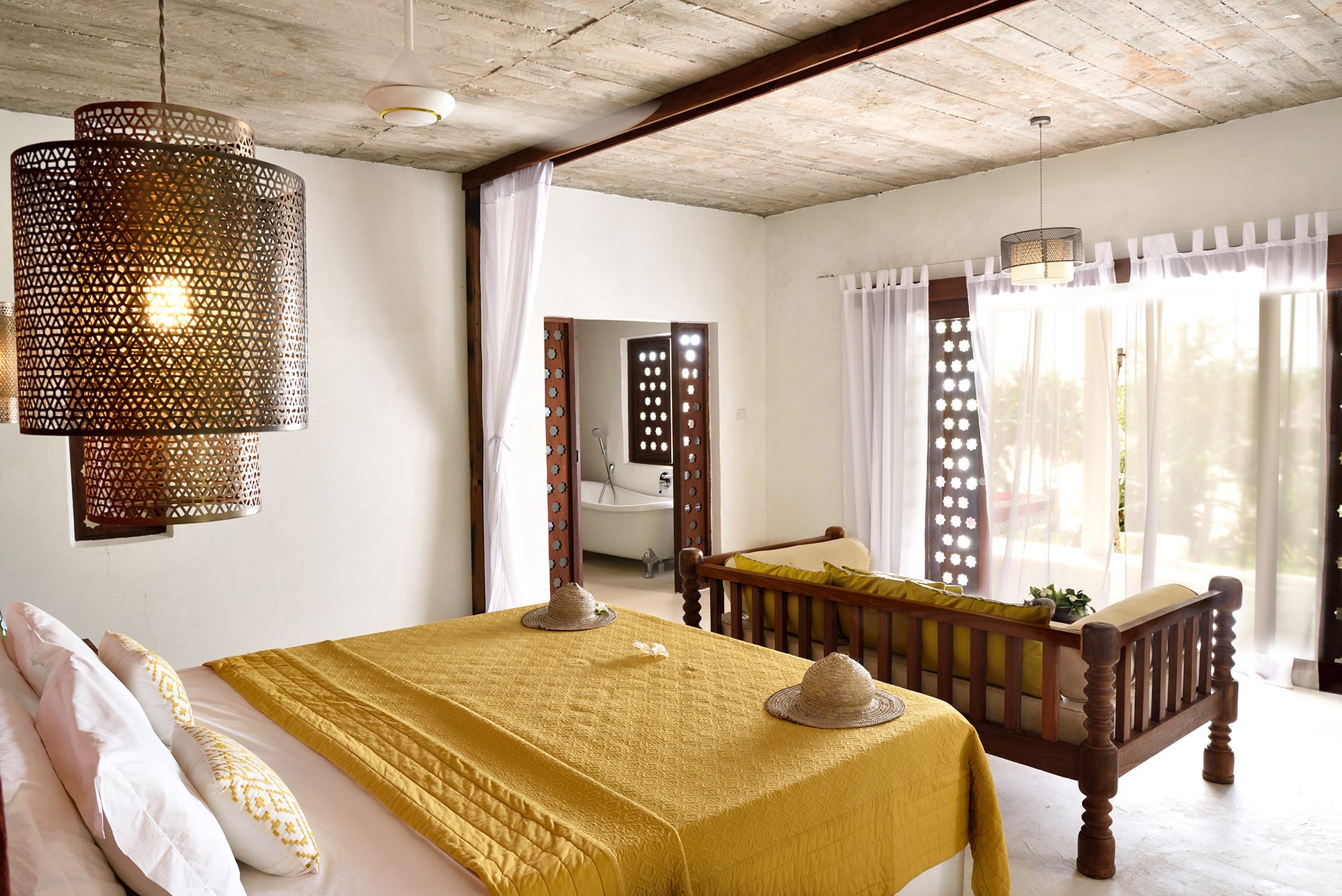 Zanzibar Beachfront Villa rentals in Michamvi Pingwe Beach, private[....]