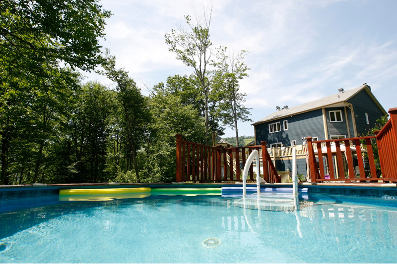 Quebec Stoneham Cottage Vacation Rentals private pool
